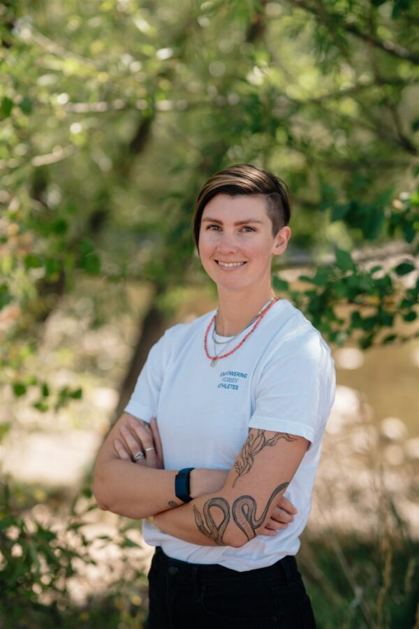 Kristen Arnold and Team - Sports Nutrition For Women