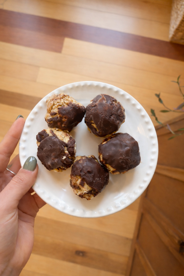 Gingerbread Protein Balls - Kristen Arnold and Team
